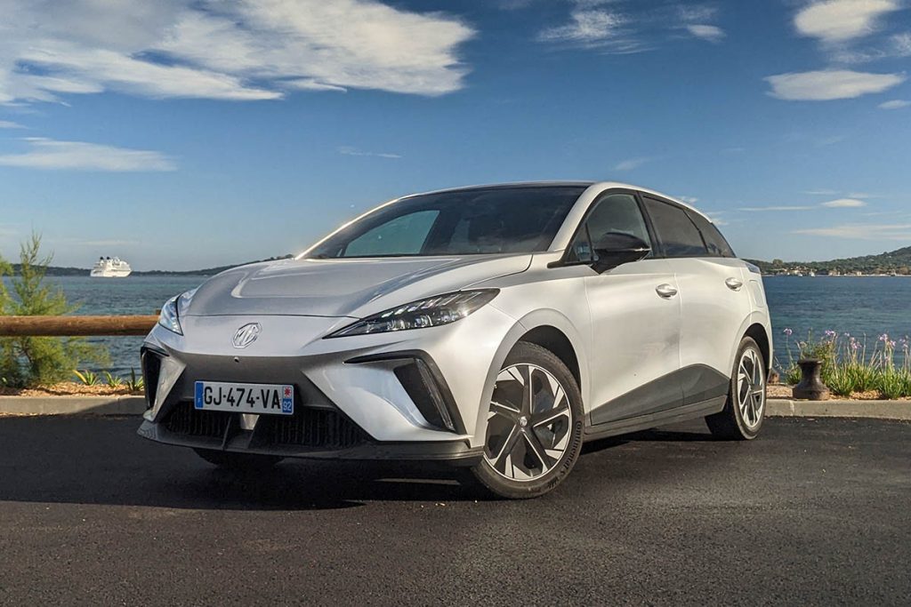 Essai – MG 4 Luxury 64 kWh : la plus chère des MG 4 n’a rien à envier ...